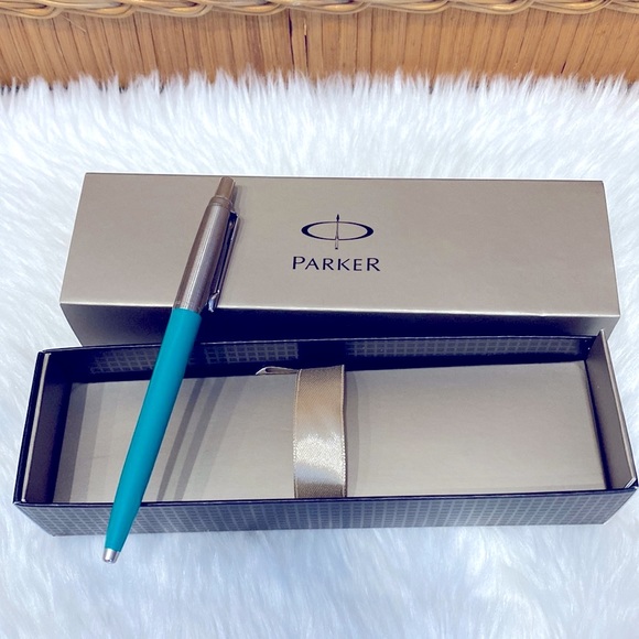 Parker | Other | Vintage Parker Turquoise Ballpoint Pen Medium Ink ...